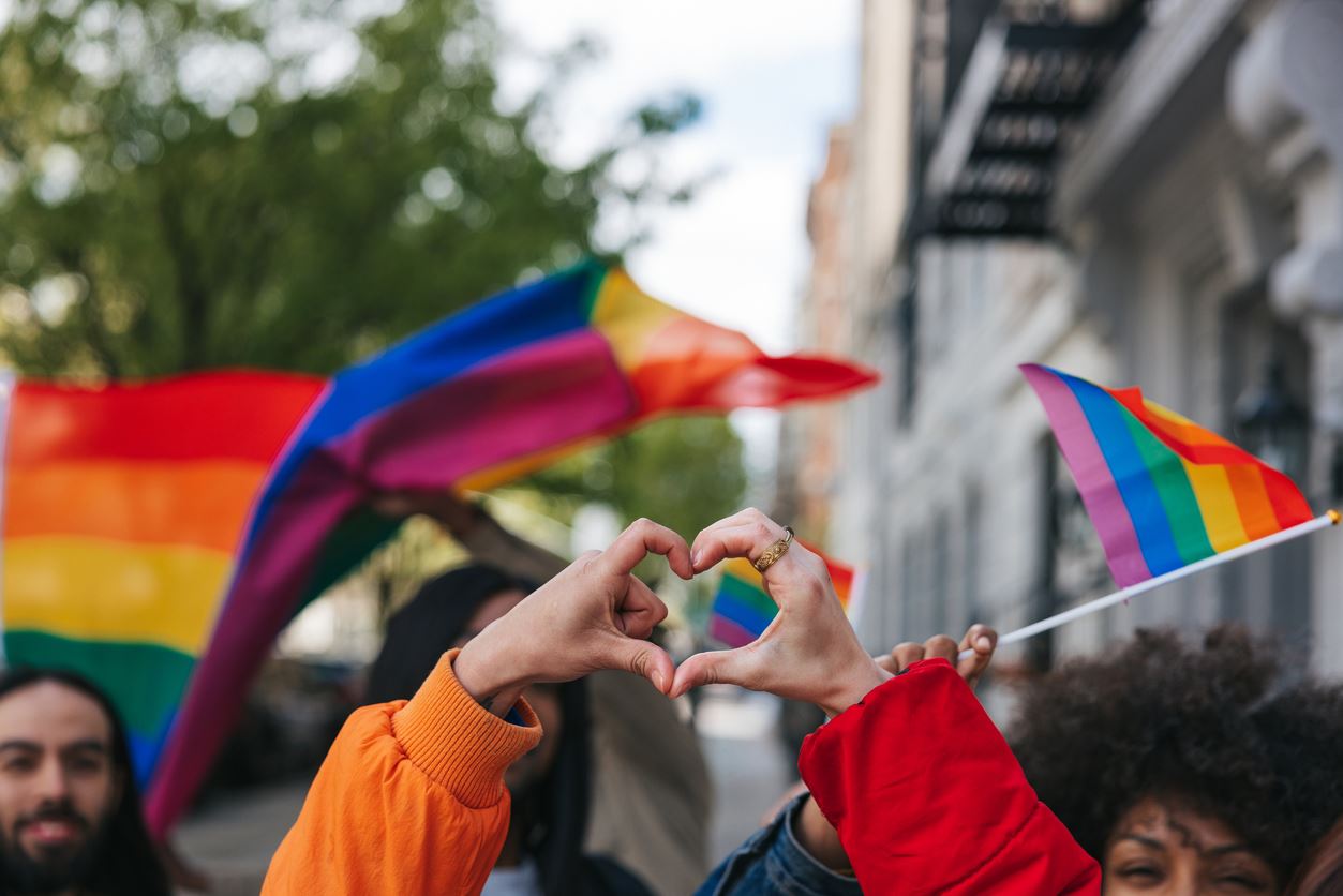 A Guide to U.S. Immigration for LGBTQ Individuals